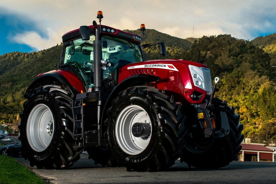 McCORMICK X8.860 VT-drive | Products - AG Plus